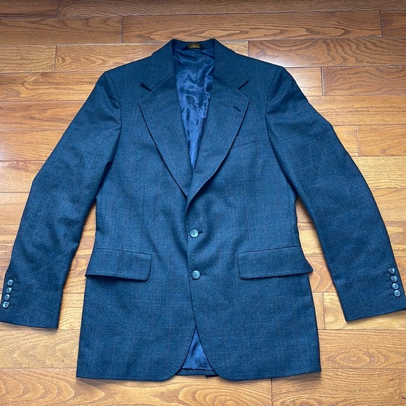 Embassy Square | Suits & Blazers | Embassy Square Vintage Suit Jacket ...